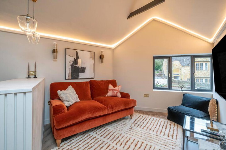 Chic Cotswold Tiny Home - Oddity House - Chipping Campden