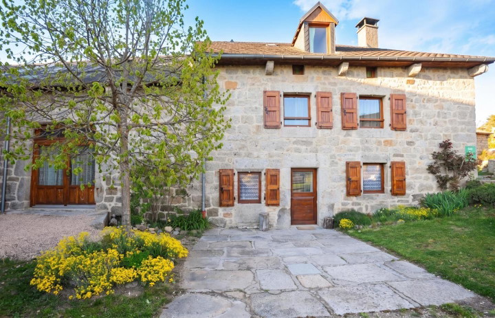 Maison De Charme Avec Vue Sur La Montagne à Albaret-sainte-marie - Saint-Flour