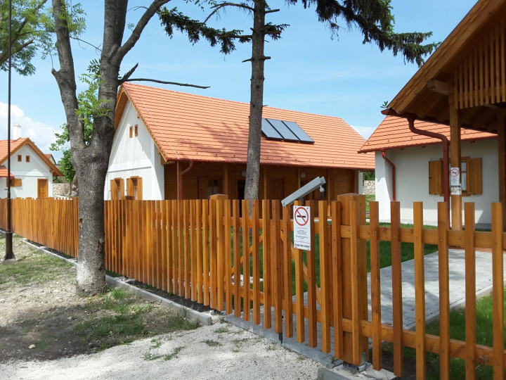 Bak Vendéglő Faházak - Hungary