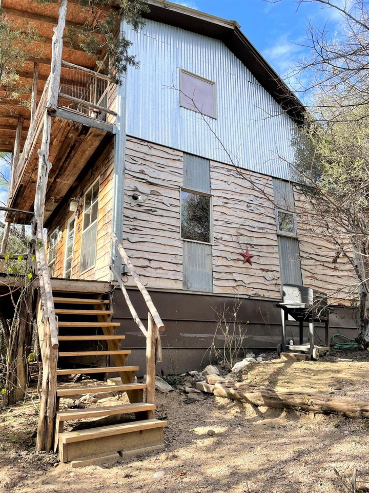 The Cedar House At Creekside Camp & Cabins - Spicewood, TX