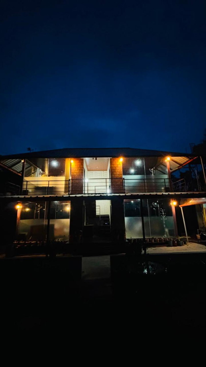Crystal Leaf Estate - Glass House - Coorg (Kodagu)