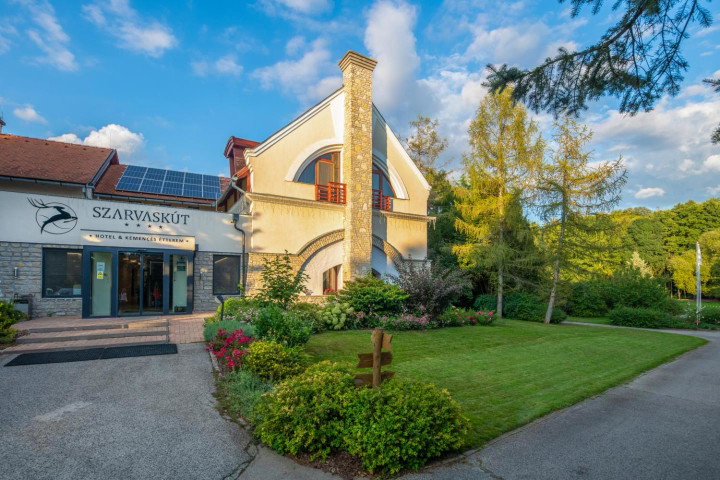 Szarvaskút Hotel - Veszprém
