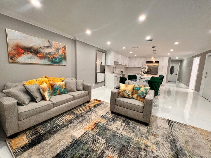 Unique Beautiful Home - Delray Beach, FL