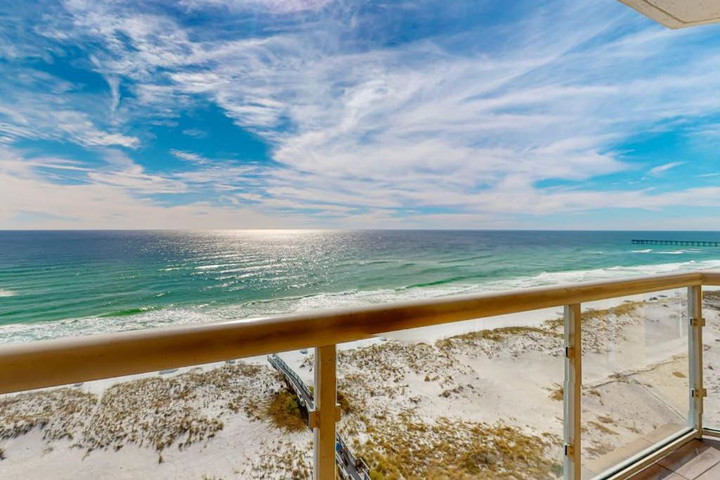 11th Floor Oceanfront Condo With Pool Hot Tub Ocean View Wd And Central Ac - Pensacola Beach, FL