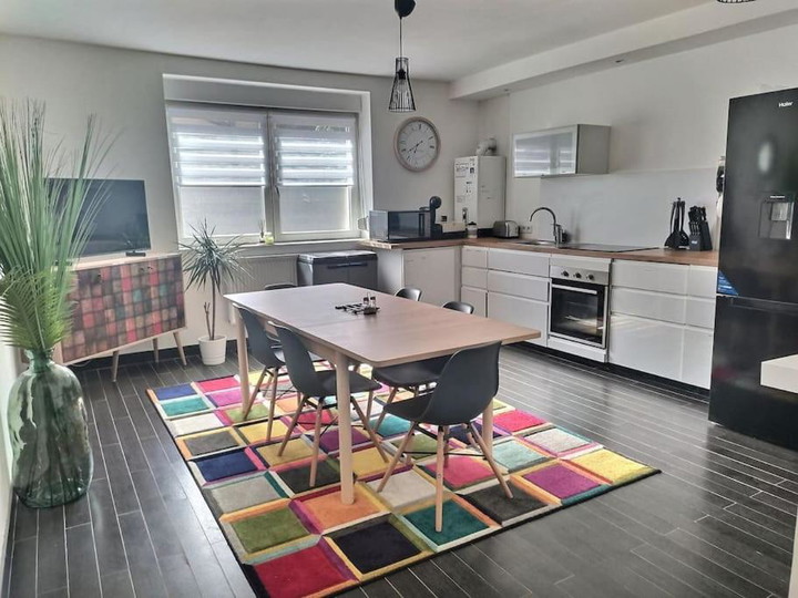 Maison Spacieuse 240m² - 7chambres - 16pers' - Metz
