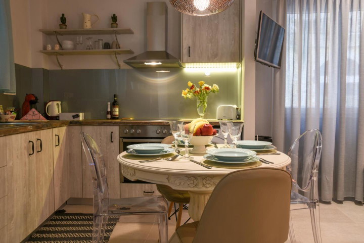Suite 16 - Corfu