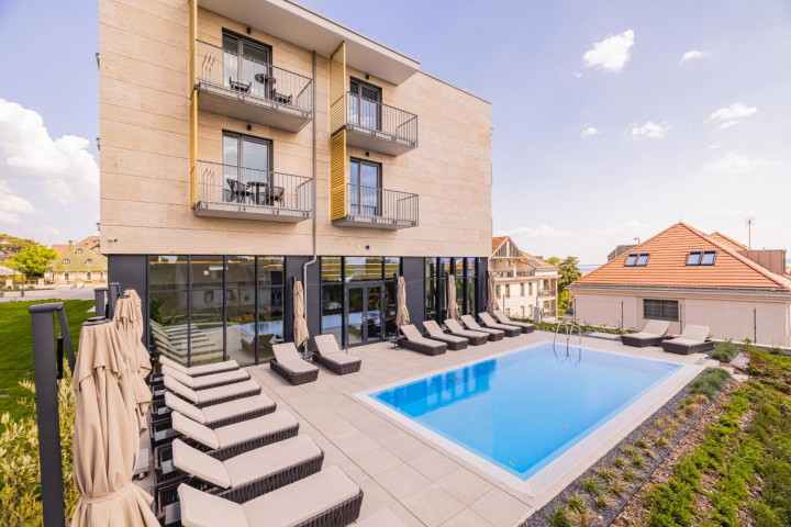 Montello Hotel - Veszprém