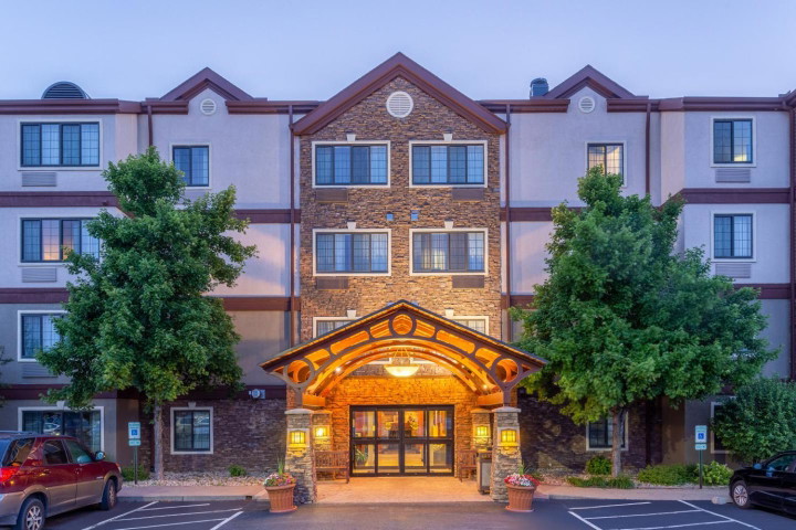 Staybridge Suites Davenport By Ihg - Rock Island, IL