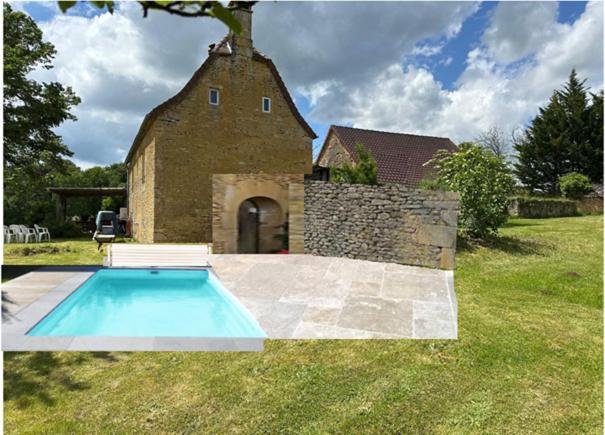Chez Rénou Et Prospérou Maison Typique Du Sarladait - Montignac