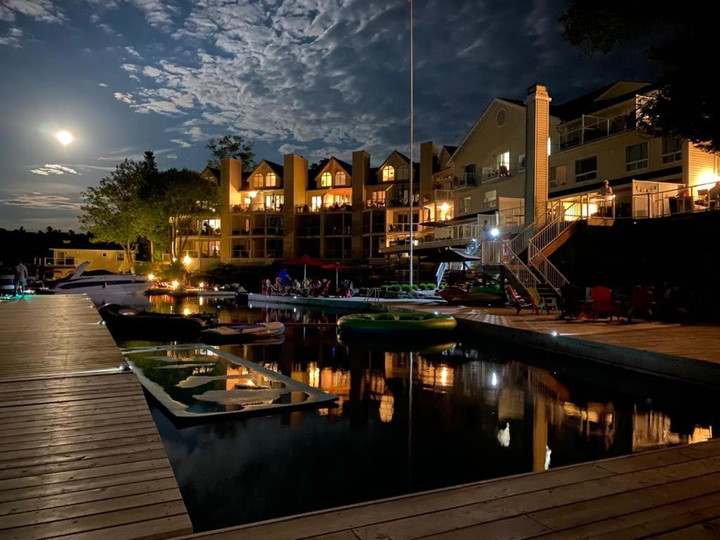 Muskoka Lakes Hotel And Resorts - Muskoka District Municipality