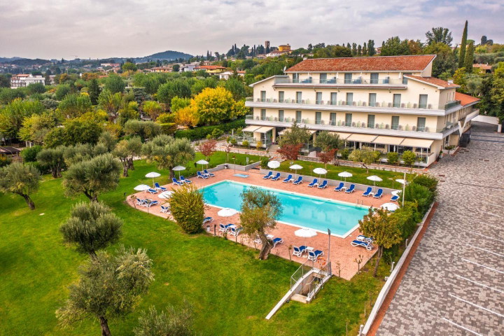 Hotel Villa Paradiso Suite - Lake Garda