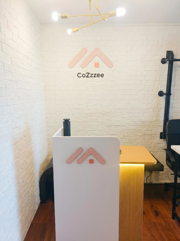 Cozzzee Hostel - Punggol