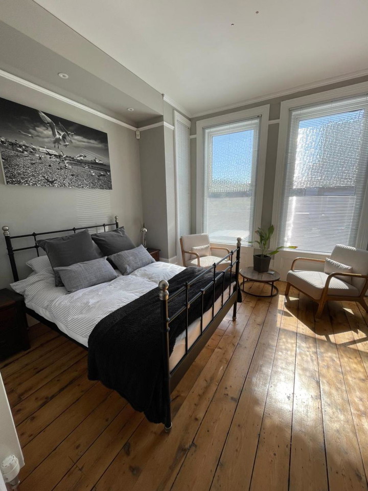 Bright And Spacious Double Room With En-suite - 義本
