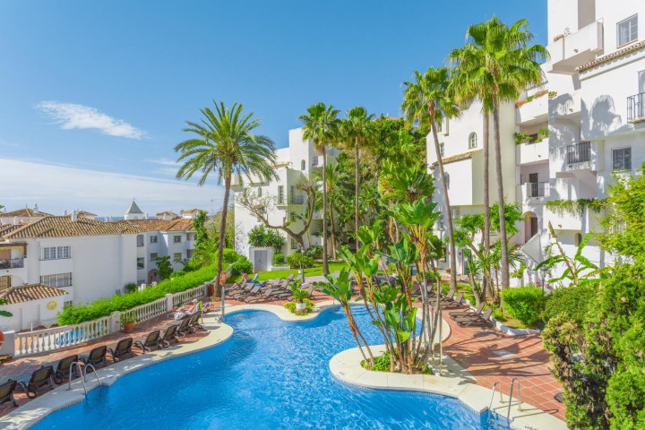 Royal Oasis Club At Pueblo Quinta - Malaga