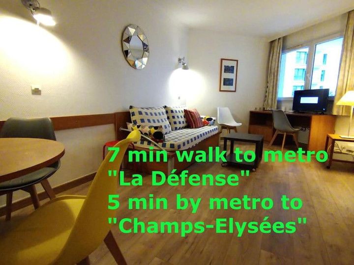 7 Min Walk Metro Aparthotel, La Defense+parking - Courbevoie
