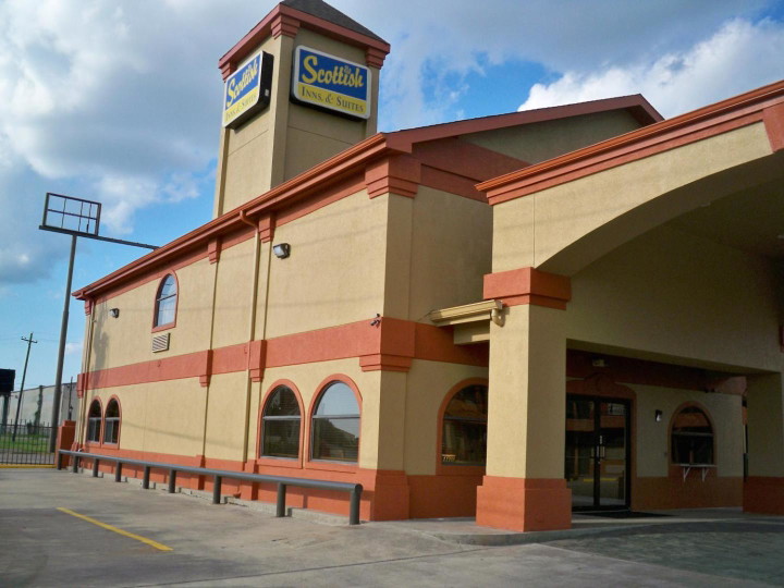 Scottish Inn And Suites Beaumont - Beaumont, TX