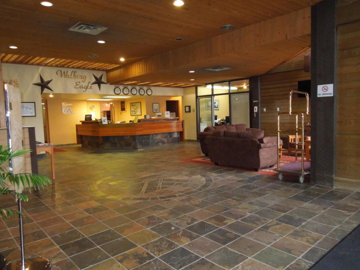 Walking Eagle Inn & Lodge - Rocky Mountain House