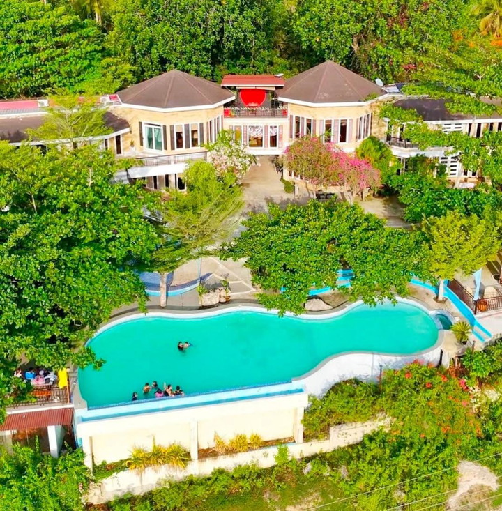 Castle View Hotel Resort - Island Garden City of Samal