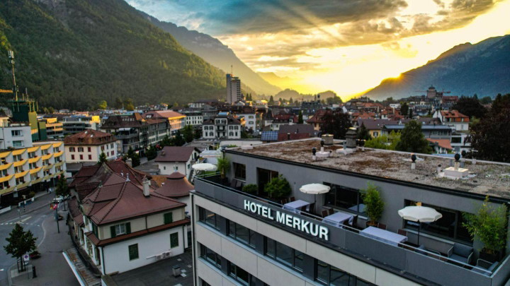 Hotel Merkur - West Station - Interlaken