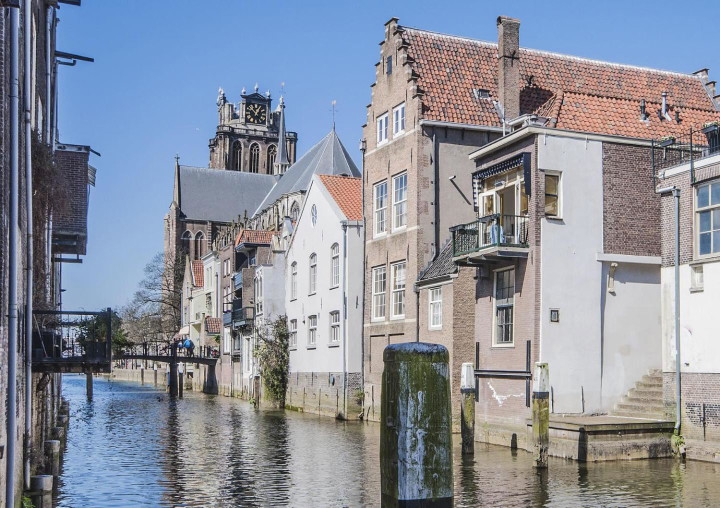 Blom Aan De Gracht - Dordrecht