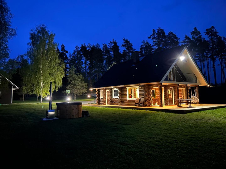 Mäeküla Järve Palkmaja - Estonia