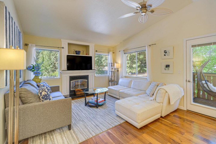 Quiet Condo Next To Enchantment, Adventure Parks - Leavenworth, WA