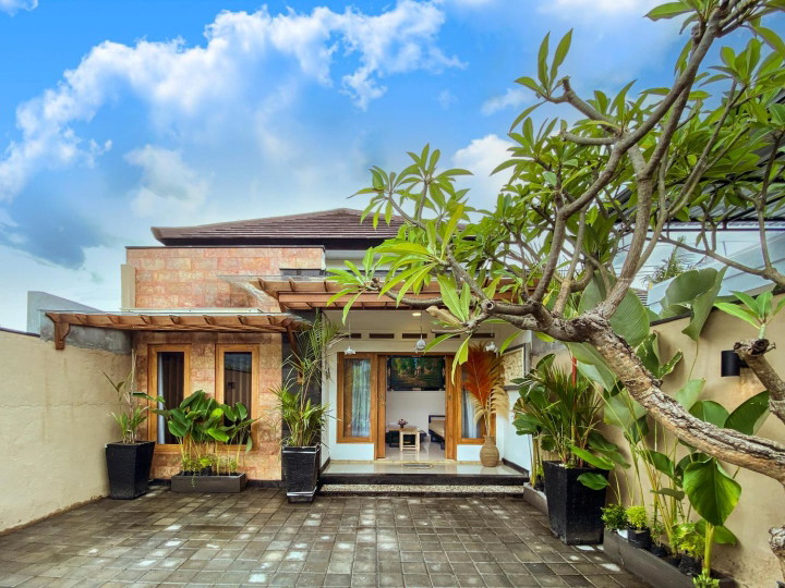 Winy Home Lovina - Bali
