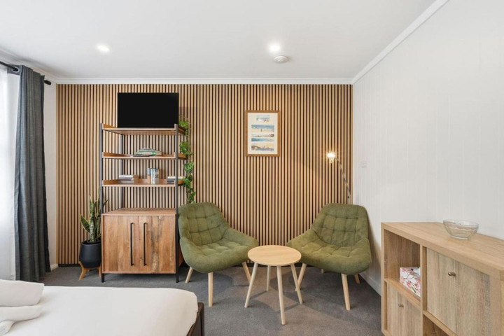 Airport Studio Retreat - Hobart