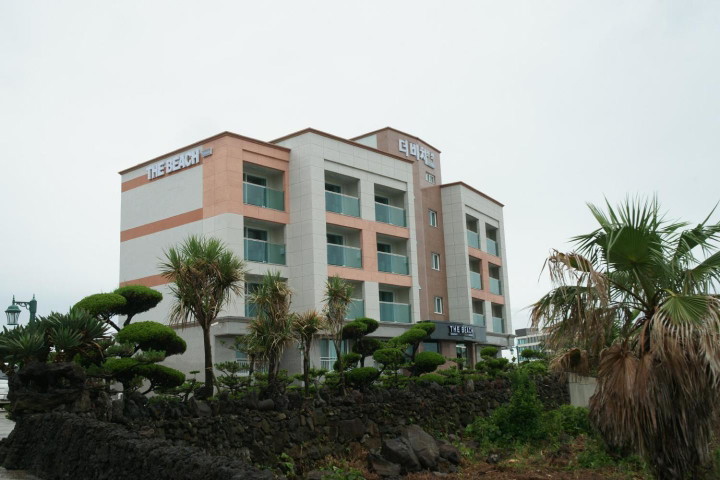 The Beach Pension - Jeju-si