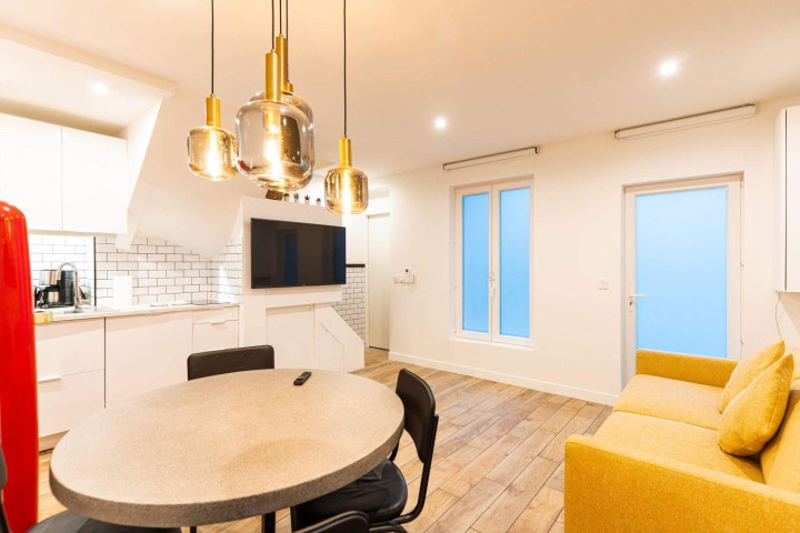 Town House Nation, Bastille, Ac By Lcc Agency - Montreuil, France