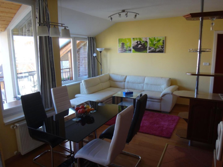Merry&car - Huge Balcony + Living Room + 2br - Budapest