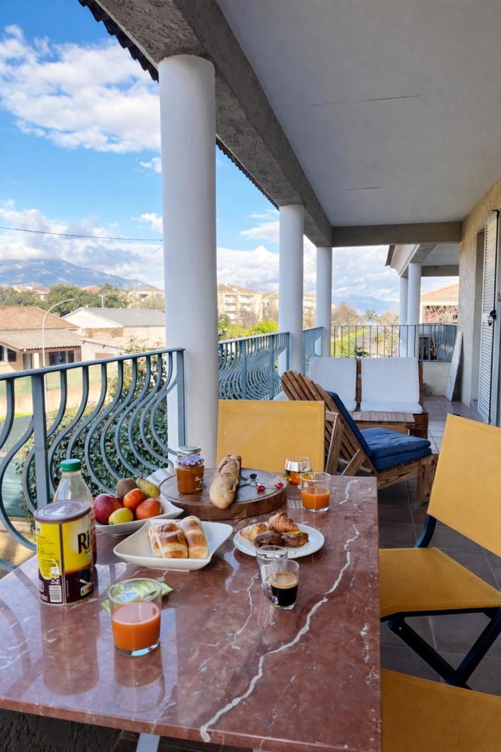 Appart Cosy - Lumineux Avec Terrasse - Borgo