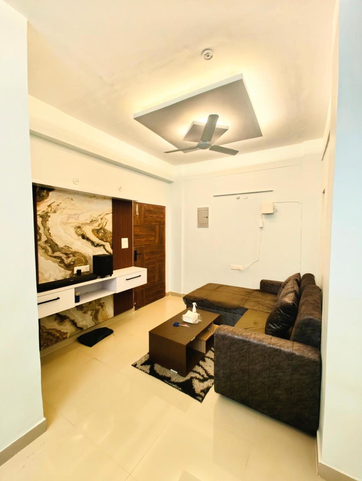 Aura Stays 2bhk - Lucknow