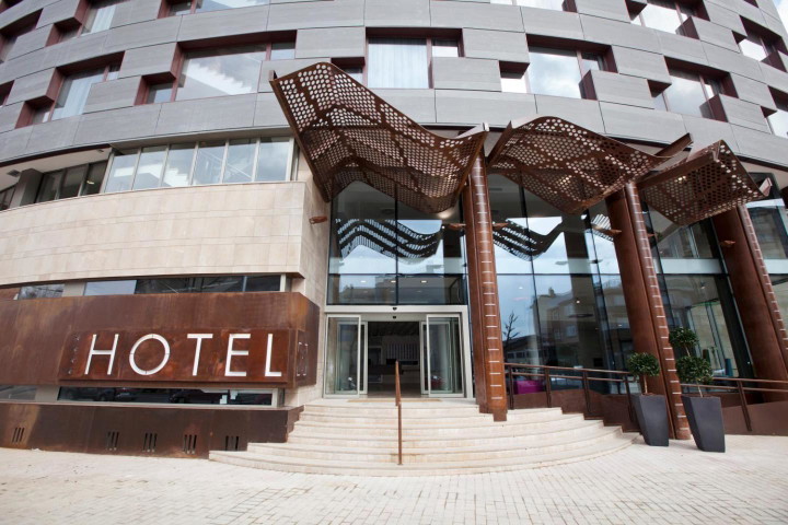 Hotel Masmonzon - Binéfar