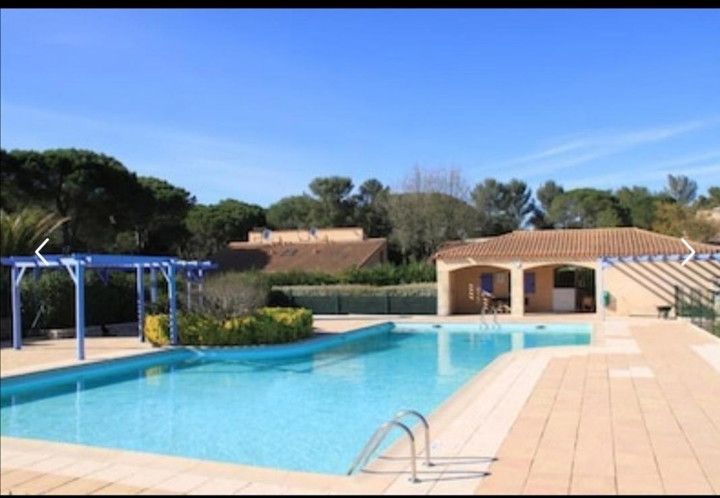 Mazet Avec Piscine Dans Le Var Le Mirabilis - Le Muy