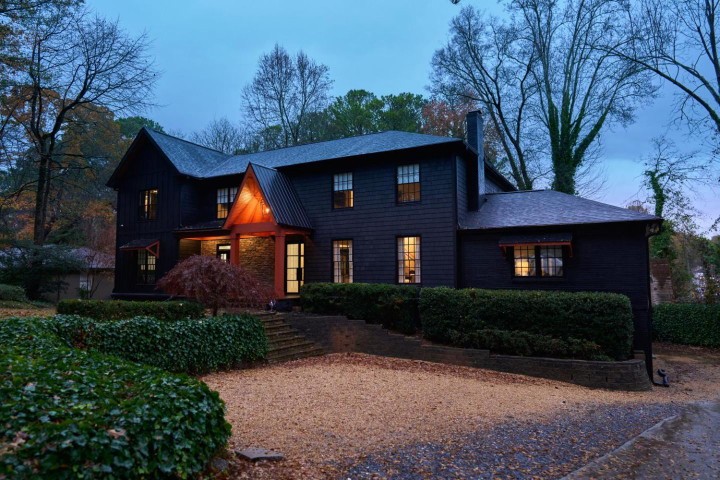 The Black House At Victoria Mill Buckhead - Atlanta, GA
