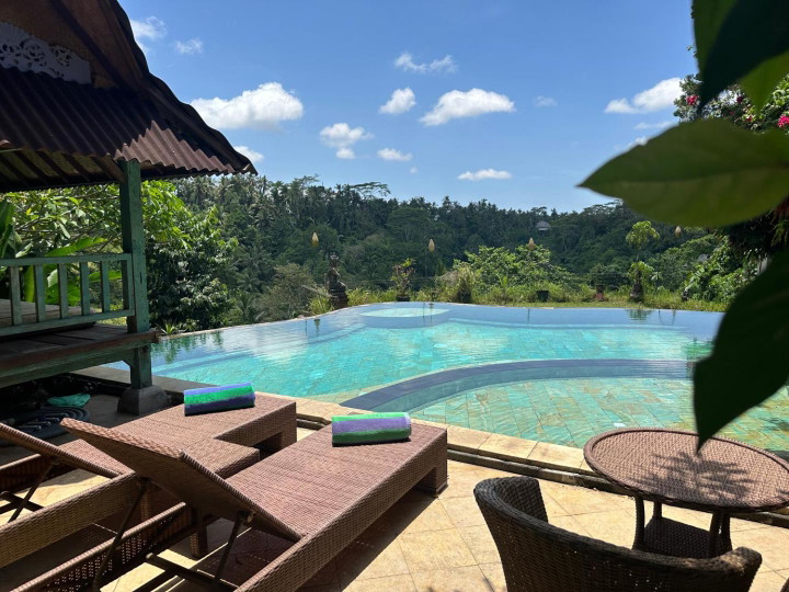 Tirta Asri Ubud Villa - Bali