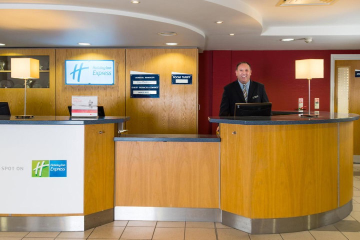 Holiday Inn Express Swansea East By Ihg - Swansea