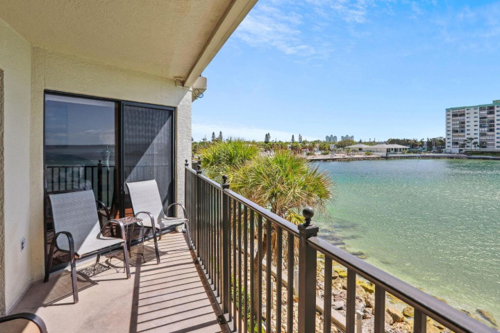 Land's End 5-303 Gulf-bay Front - Treasure Island, FL