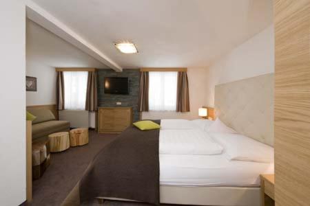 Ferienhaus & Apart Post - Landeck