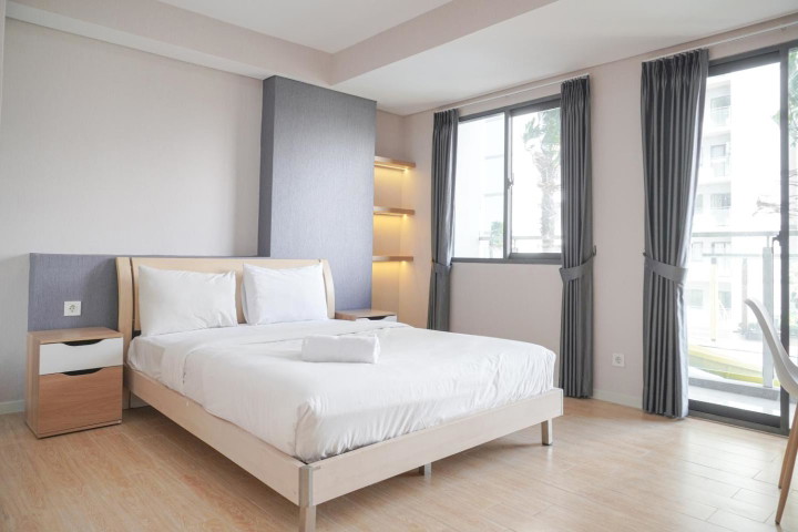 Brand New And Comfy Studio At Daan Mogot City Apartment By Travelio - Jakarta