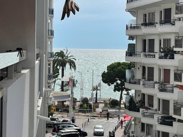 Plage Luxe Collé à L’hôtel Martinez - La Roquette-sur-Siagne