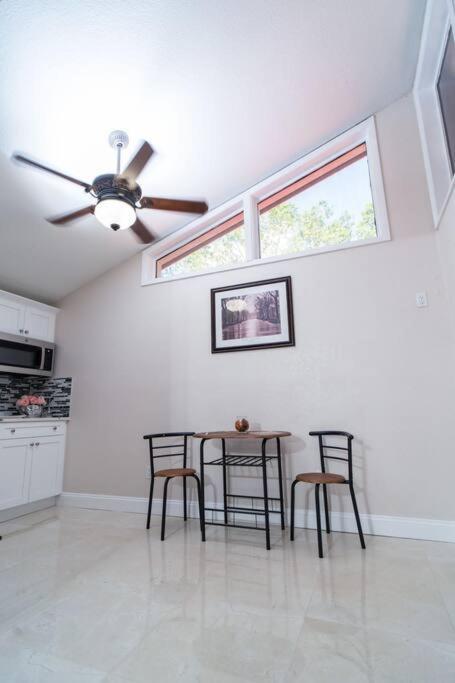 Pyramid Studio + Free Parking&wifi/ 5%off - Pinellas County, FL
