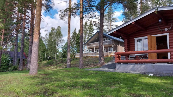 Log Cottage By The Lake - Kuopio