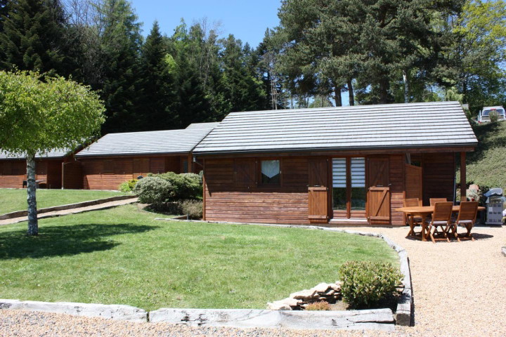 Volcans Vacances Les Chalets Du Lac - Murol