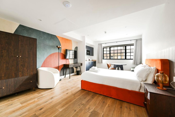 The Collection Stays Greenwich - Bromley