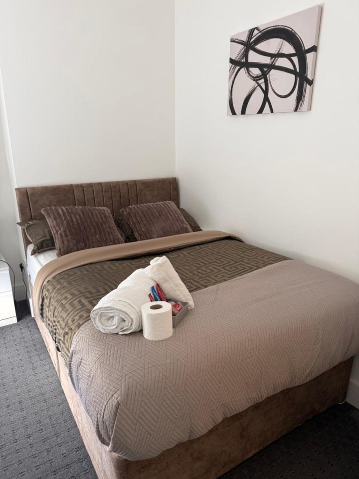 Premium Bedroom Escape - Hull