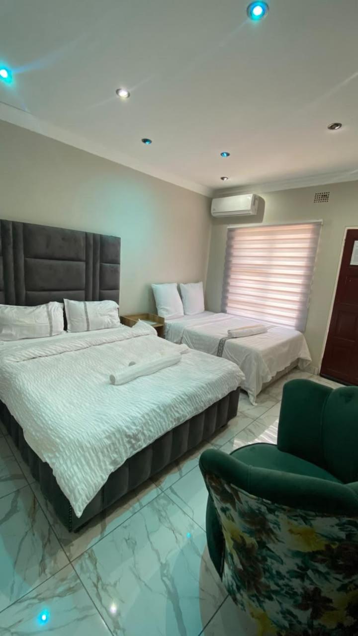 Crown Palace Guesthouse - Pretoria