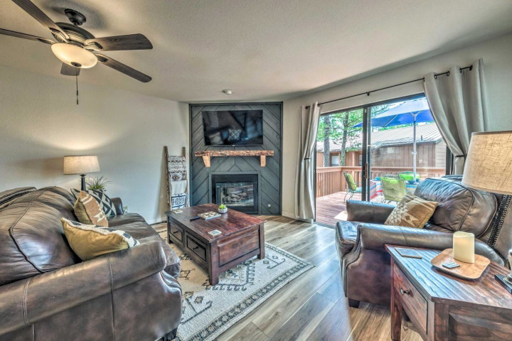 Rustic Ruidoso Retreat Near Shops & Mountains! - Ruidoso, NM