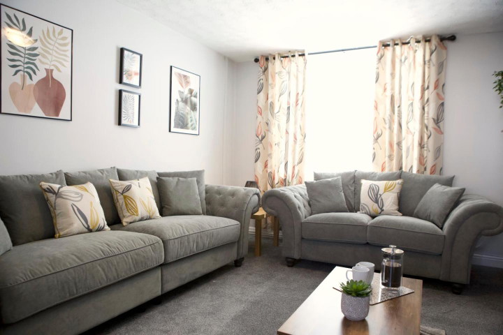 The Flintshire - North Wales - Sleeps Up To 9 - Cheshire